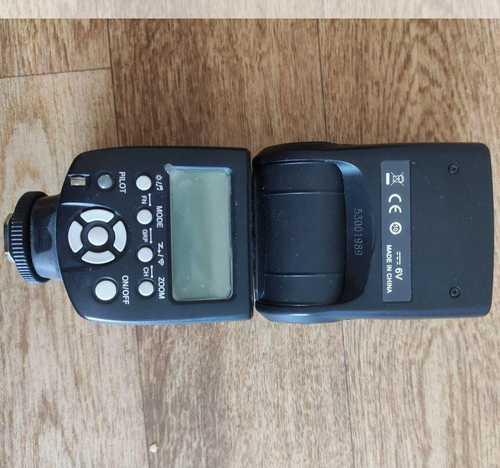 Фотовспышка Yongnuo Speedlite YN-560 III