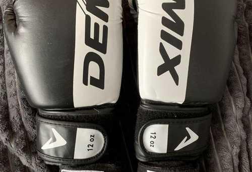 Боксерские перчатки 12 oz + бинты Demix