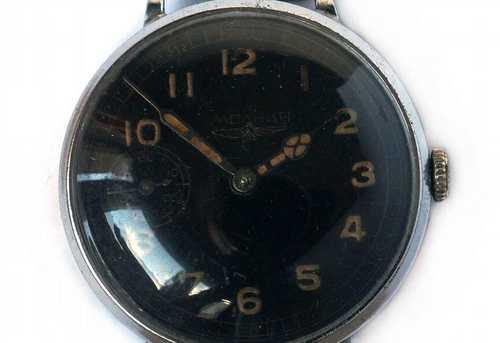 Часы наручные Молния ччз 1955 год СССР черный цифе