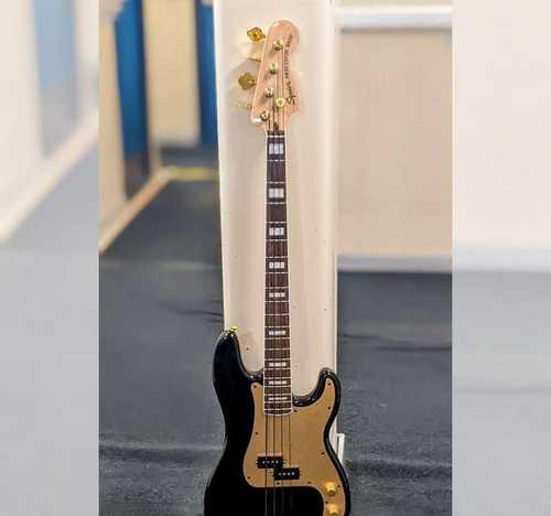 Бас гитара Squier Precision Bass 40 anniversary