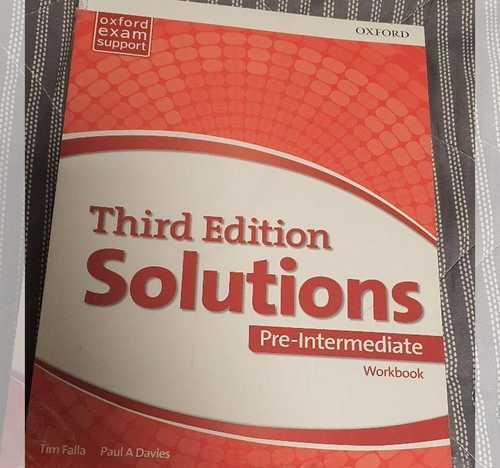 Solutions PRE-intermediate 3rd edition SB+WB