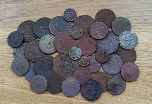 Набор медных монет с 9 века