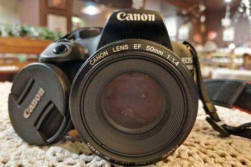 Зеркальный фотоаппарат canon 1200 EOS