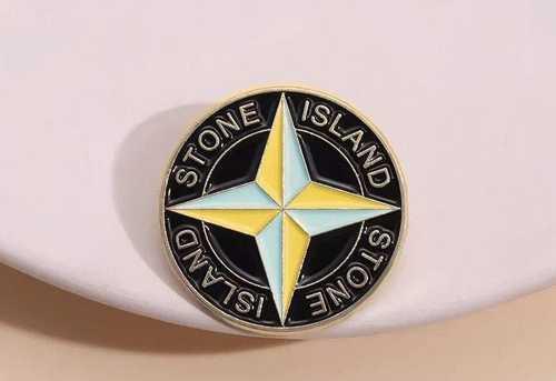 Значок stone island металлический пин