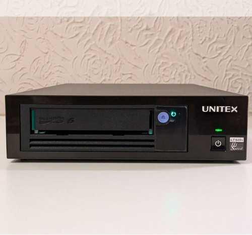 Ленточный привод LTO-6 Unitex LT60H USB3/SAS