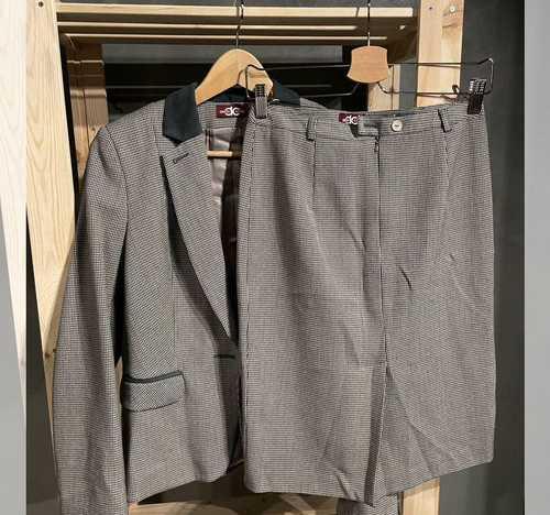 Костюм женский с юбкой Dress code