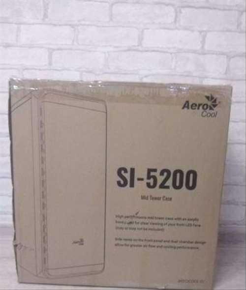 Корпус AeroCool SI-5200 Window формат Mid-Tower