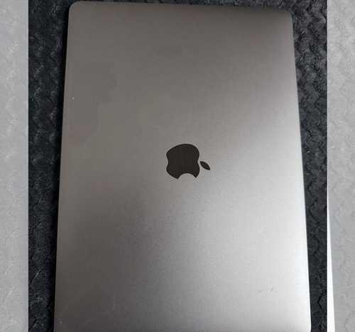 Apple macbook pro 13, 2018 год, 256гб, с тачбаром