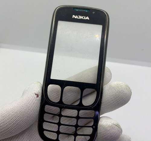 Nokia 6303 classic. Передняя панель. Ориг 4