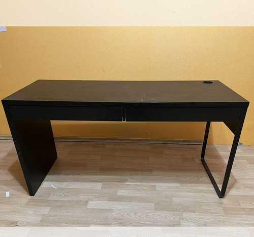 Письменный стол IKEA