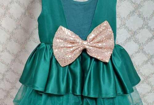 Зеленое платье детское