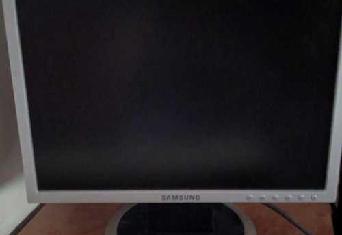 Монитор Samsung 740N Acer AL1917 4*3