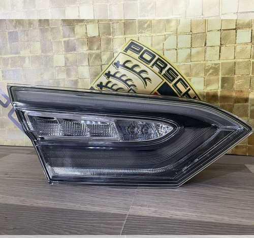 Фонарь задний левый Toyota Camry V70 S-Edition нов