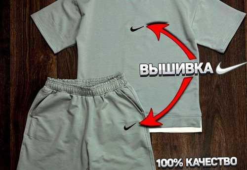 Шорты и футболка Nike