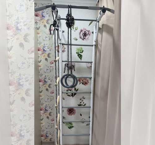 Продам шведскую стенку