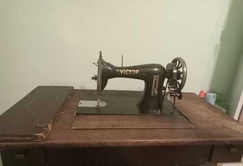 Старинная швейная машинка,viktoria