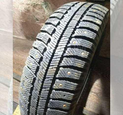 Nokian Tyres Hakkapeliitta 4 185/70 R14 82T