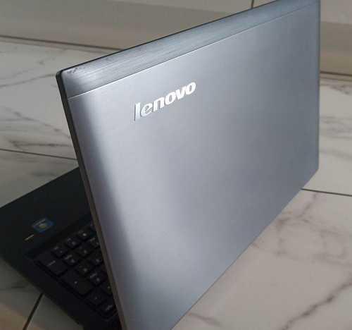 Игровой Lenovo V570C Core i3, 640gb, 2 видяхи