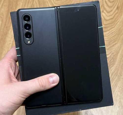 Samsung Galaxy Z Fold3 5G, 12/256 ГБ