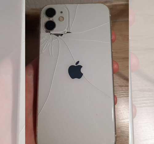 iPhone 11, 128 ГБ