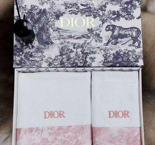 Полотенце dior