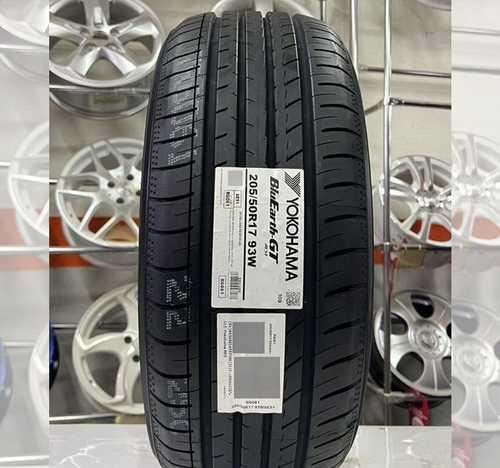 Yokohama BluEarth-GT AE51E 205/50 R17 93W