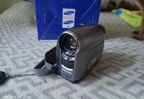 Видеокамера Samsung VP-D371i PAL