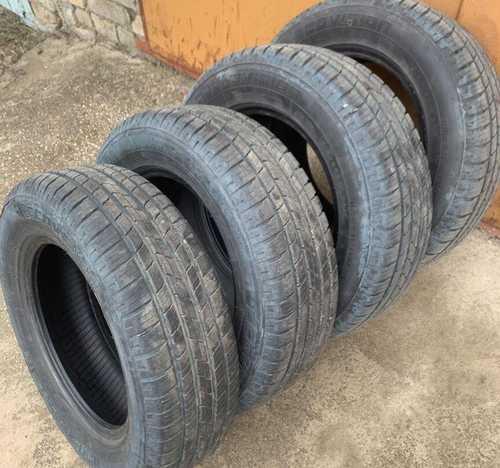 Ecovision VI-186 HT 215/65 R16