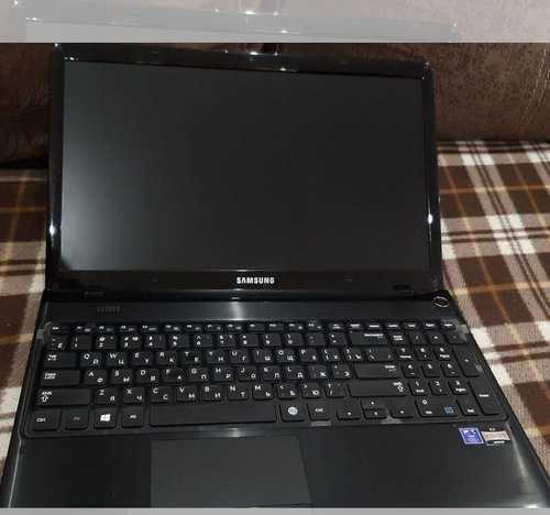 Ноутбук Samsung np355e5x