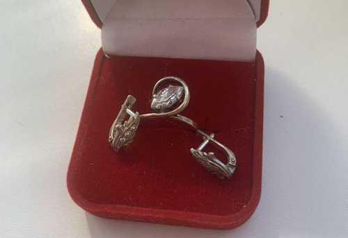 Серебряный комплект кольцо и серьги/серебро