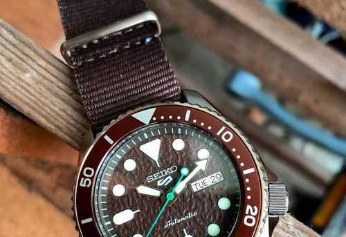 Часы Seiko 5 Sports srpd85k1