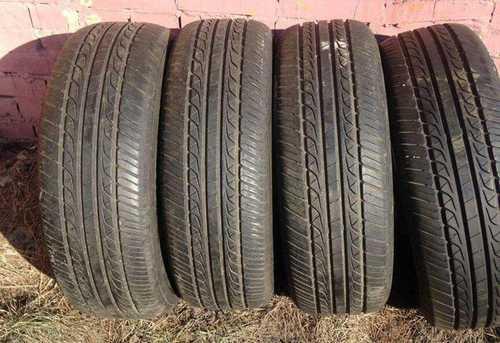 Presa PS01 215/60 R16