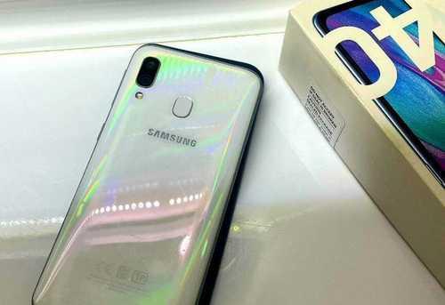 Samsung Galaxy A40, 4/64 ГБ