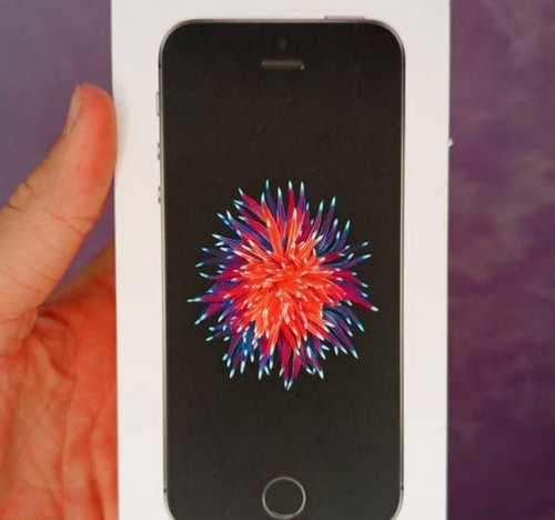 iPhone SE, 32 ГБ