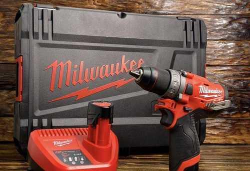 Аккумуляторная дрель-шуруповерт Milwaukee M12 FDD