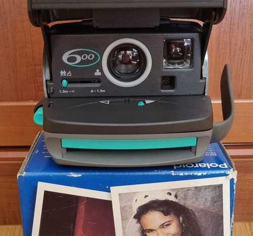 Фотоаппарат Polaroid 600 instant camera