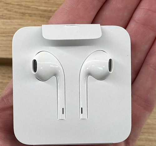 Новые наушники earpods Lightning