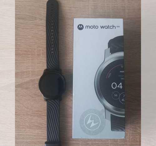 Смарт-часы Motorola Moto Watch 100 black