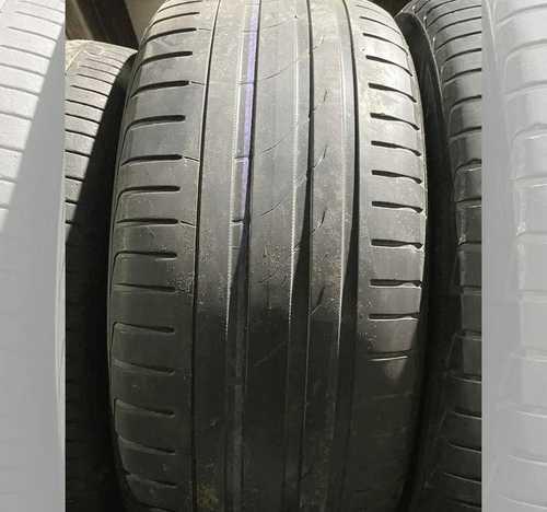 Nokian Tyres Hakka Black SUV 275/50 R20 113S