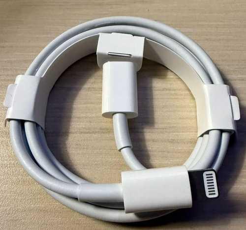 Оригинальный кабель USB-C – Lightning от Apple