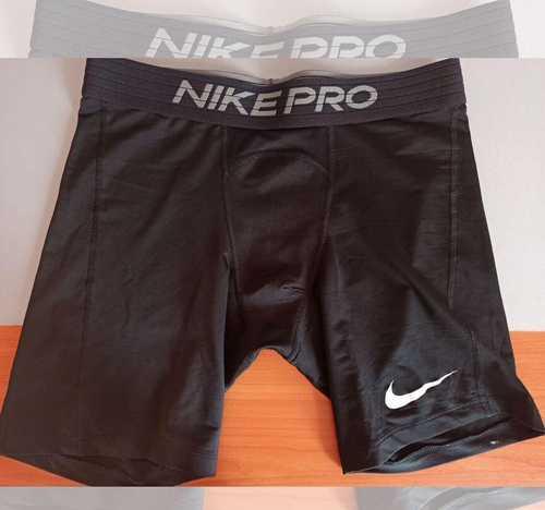 Компрессионные шорты nike pro