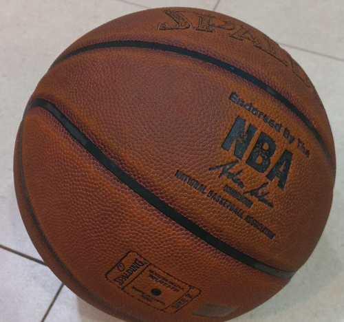 Баскетбольный мяч spalding