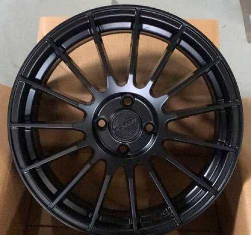 PDW race (9031) 7.0x17/4x100 U4B