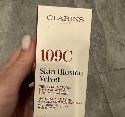 Clarins тональный крем everlasting