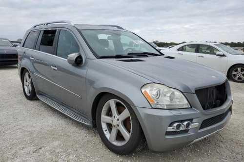 Радиатор от mercedes GL X164 2006-2012