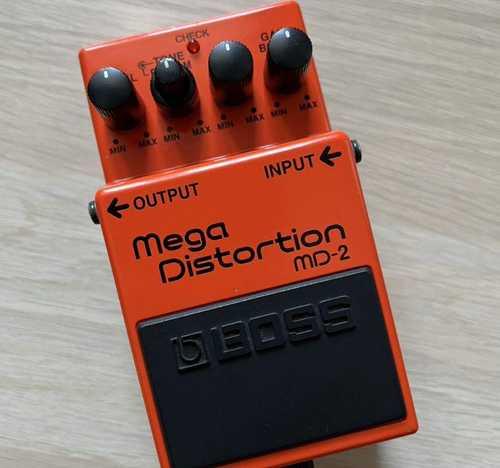 Гитарная педаль Boss MD-2 Mega Distortion