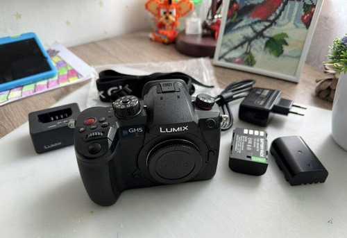 Panasonic Lumix GH5 mark II