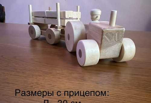 Деревянная игрушка - трактор с прицепом
