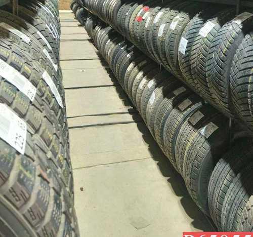 Gislaved NordFrost 100 235/45 R17 97P