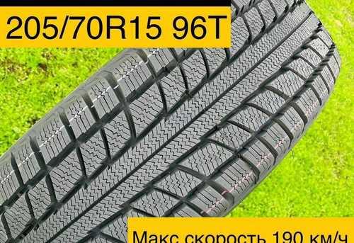 Triangle TR777 205/70 R15 96T